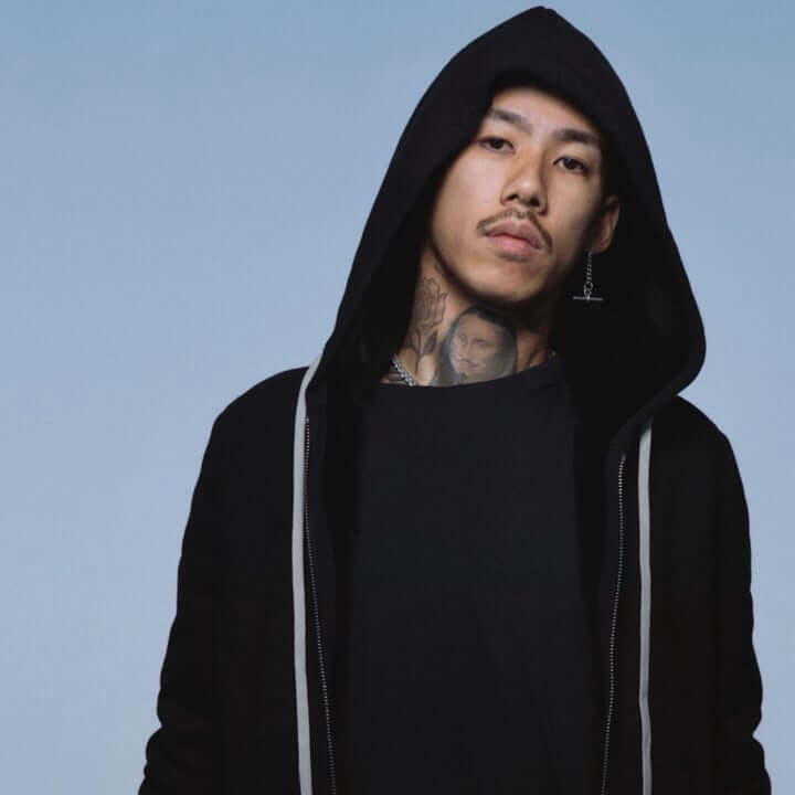 KOHH、FUJI ROCK FESTIVAL ‘19でのライヴ映像を公開｜1月開催のワンマン公演へライゾマティクスがステージ映像演出参加 ...