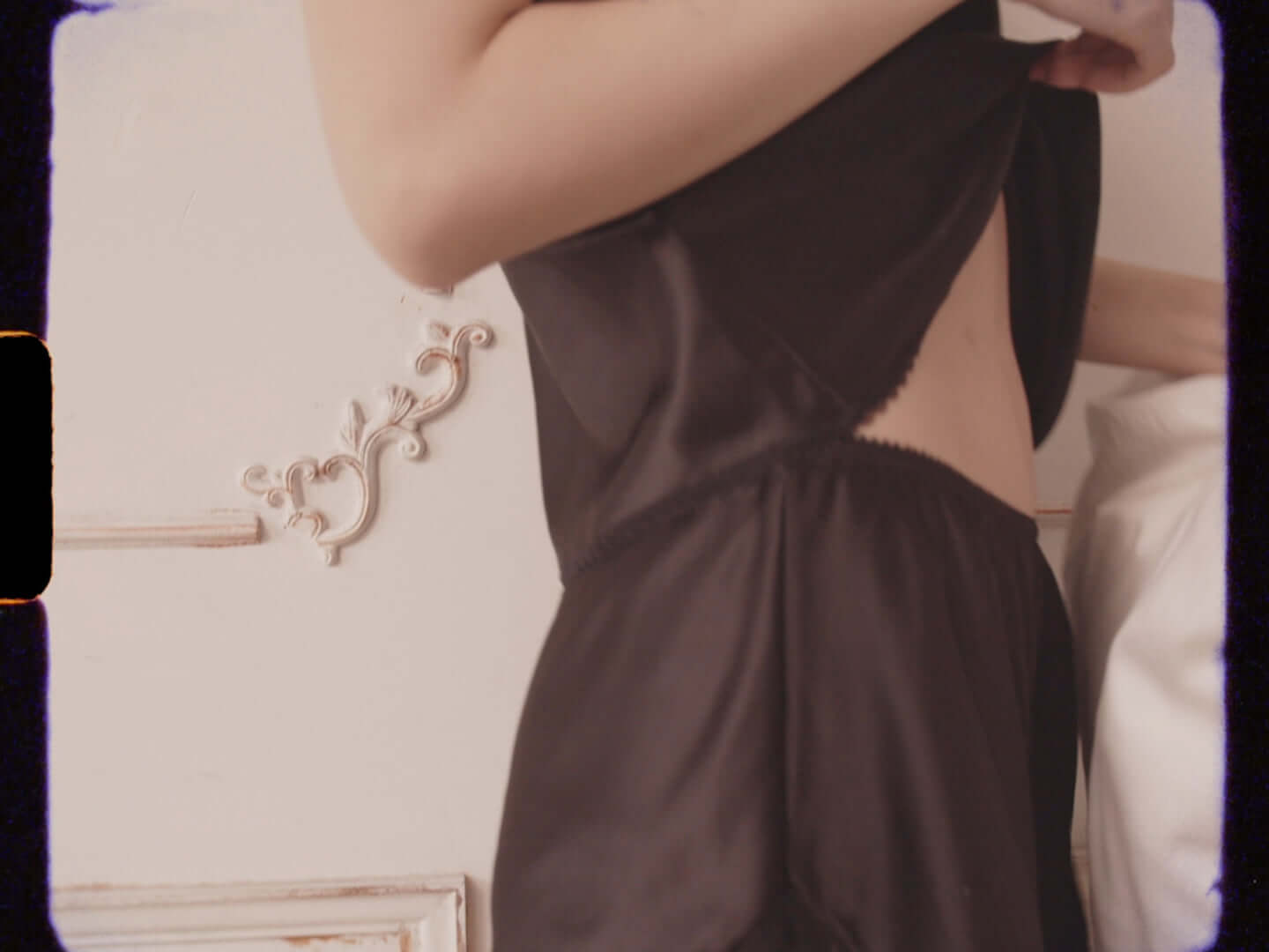 マギーが寝起き姿からバスルームショットまでセクシーに披露！『LACOCO』WEB限定イメージムービーが公開 | Qetic