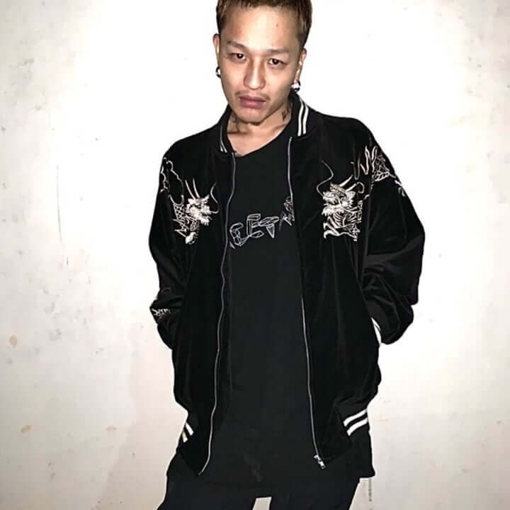 JIN DOGGの2部作『SAD JAKE』『MAD JAKE』のリリースパーティーに釈迦坊主、TYOSiN、ZERRYらが出演決定 | Qetic