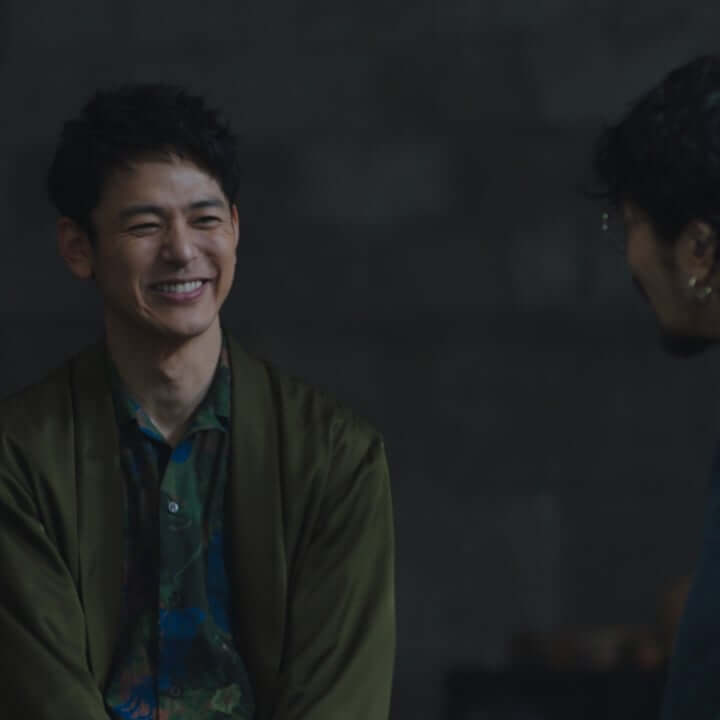 King Gnu常田大希が語る大人とは？サッポロ生ビール黒ラベルのCM「大人エレベーター」に登場！ | Qetic