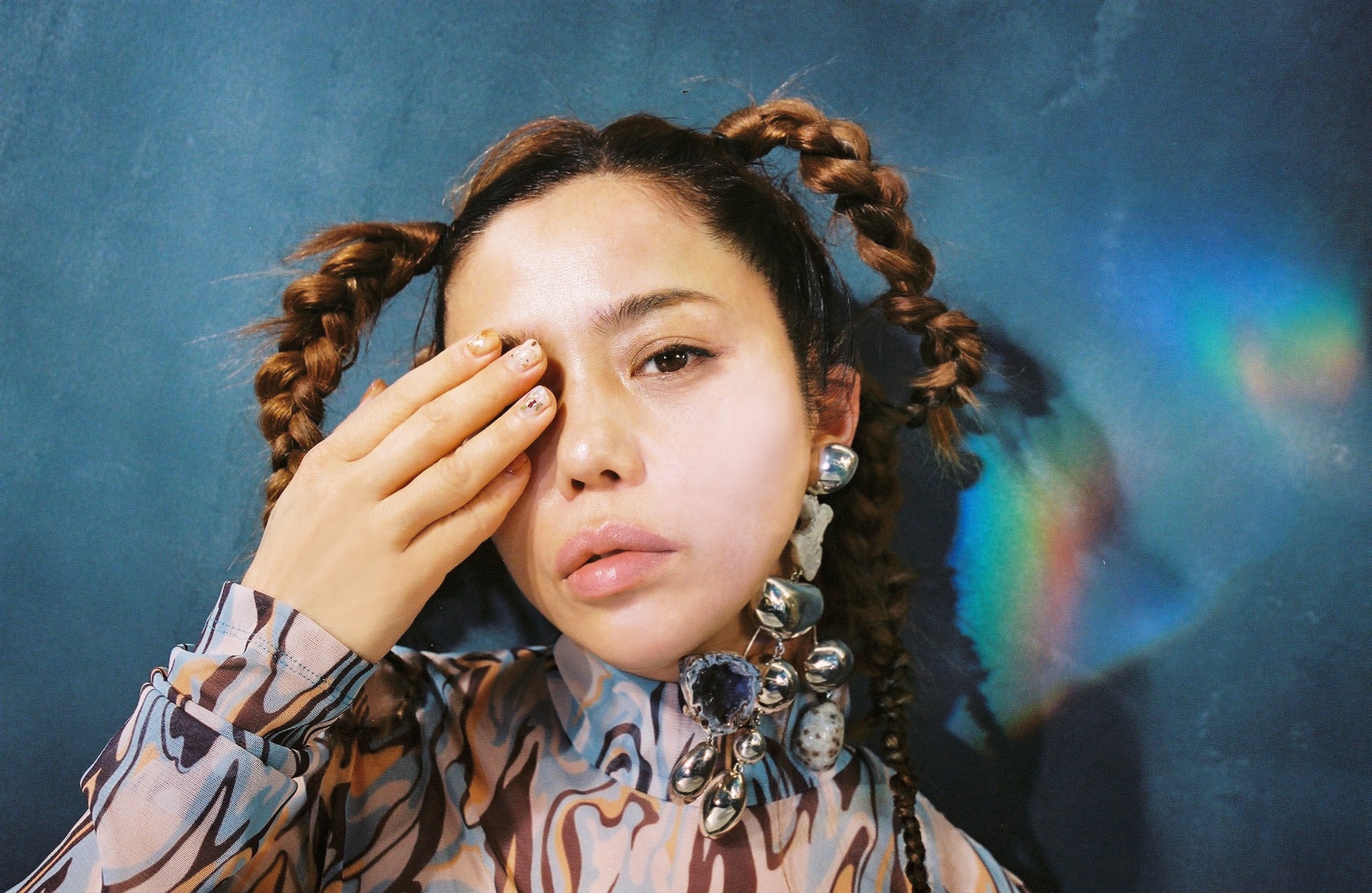 Charaの配信プログラム「Rainbow Staircase」のティザー映像が公開！イマチケでのライブ配信も決定 | Qetic