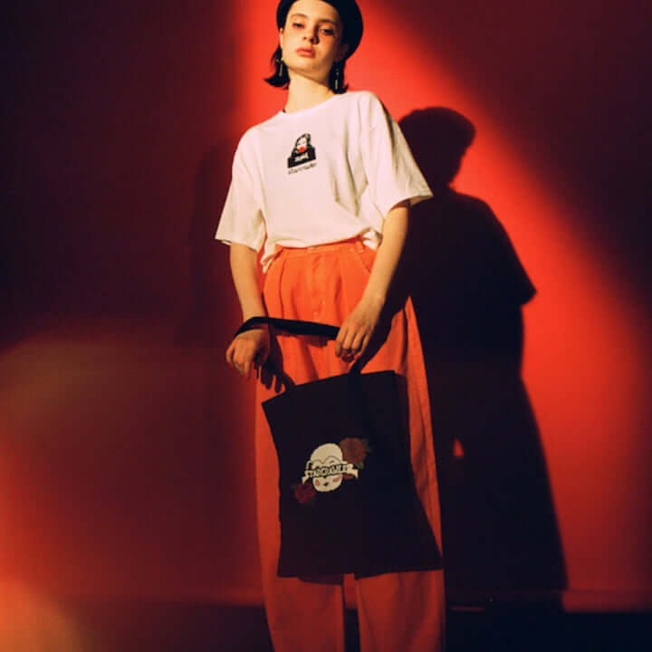 STARCRAWLERがX-girlとのコラボアイテムを発表！2ndアルバム『Devour You』のアロウ・デ・ワイルドのビジュアルを使用し ...