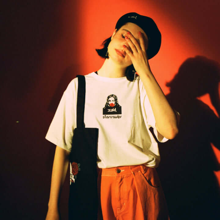 STARCRAWLERがX-girlとのコラボアイテムを発表！2ndアルバム『Devour You』のアロウ・デ・ワイルドのビジュアルを使用し ...