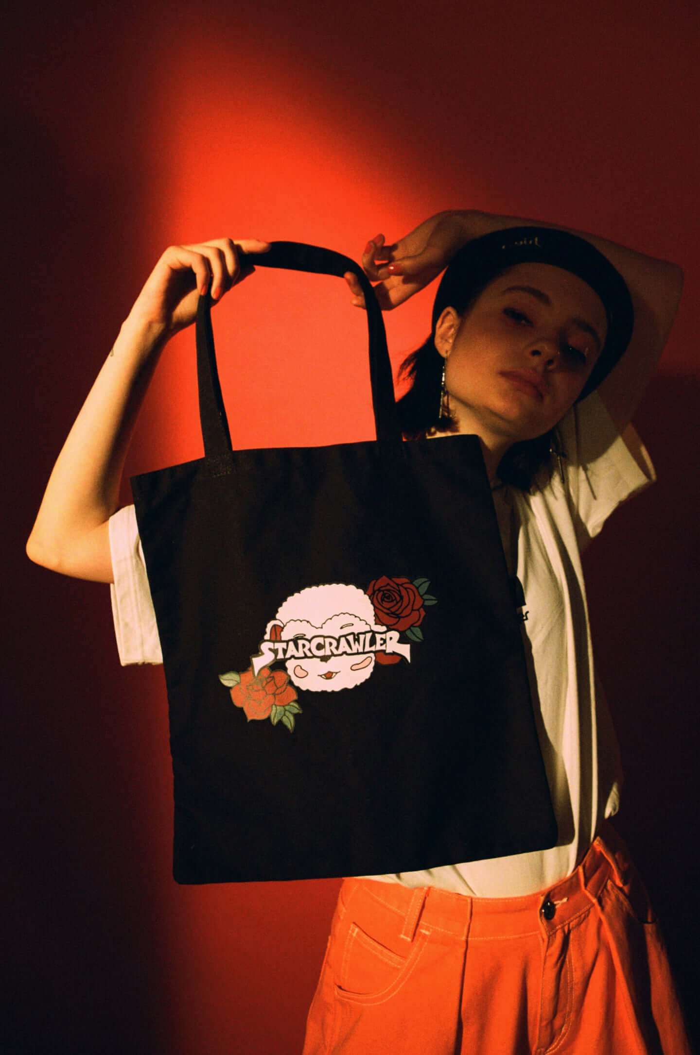 STARCRAWLERがX-girlとのコラボアイテムを発表！2ndアルバム『Devour You』のアロウ・デ・ワイルドのビジュアルを使用し ...