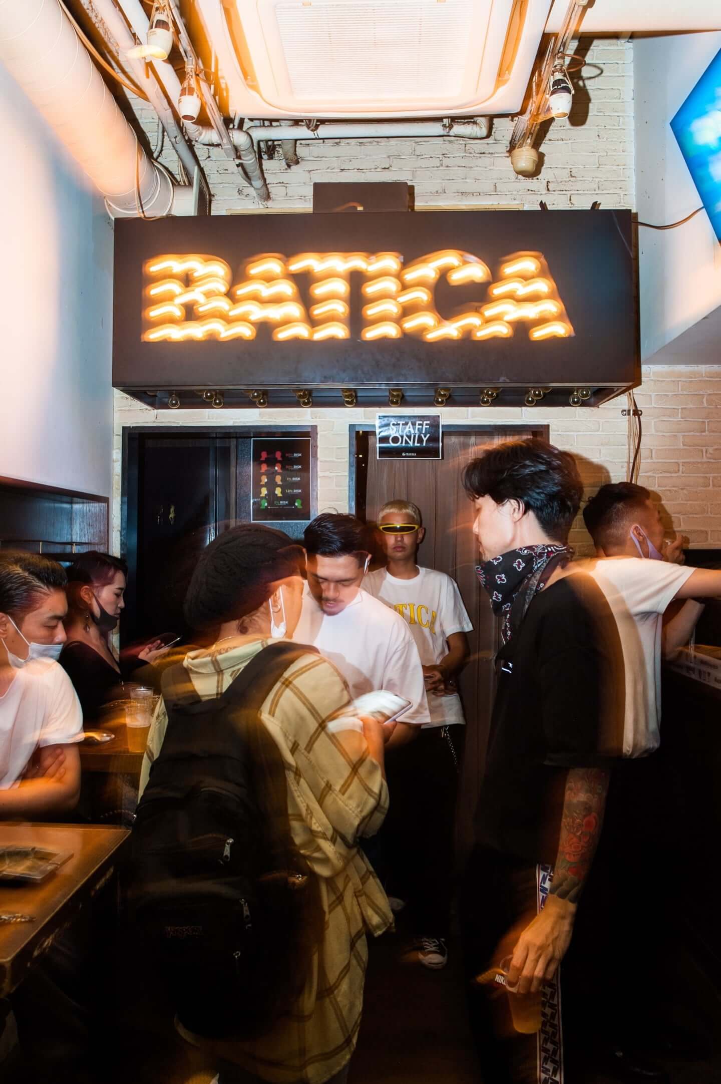 EBISU BATICAの新アパレルプロジェクト“CARTEL WEAR”が始動｜本日よりTシャツ6色が販売開始 | Qetic