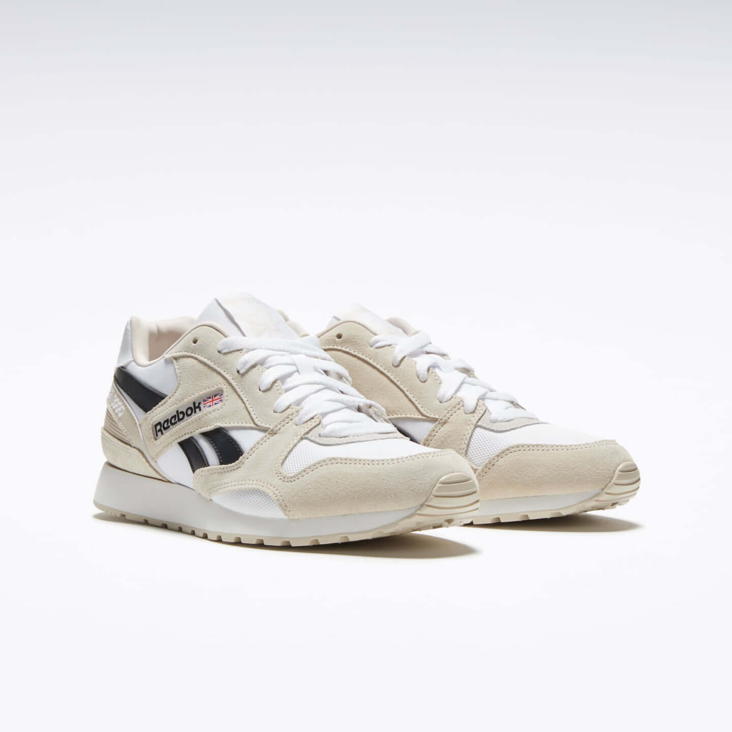 レトロランニングスニーカーをコンセプトにしたリーボックの新モデル『GL3000』が登場！めるるモデルを含む6色展開 | Qetic