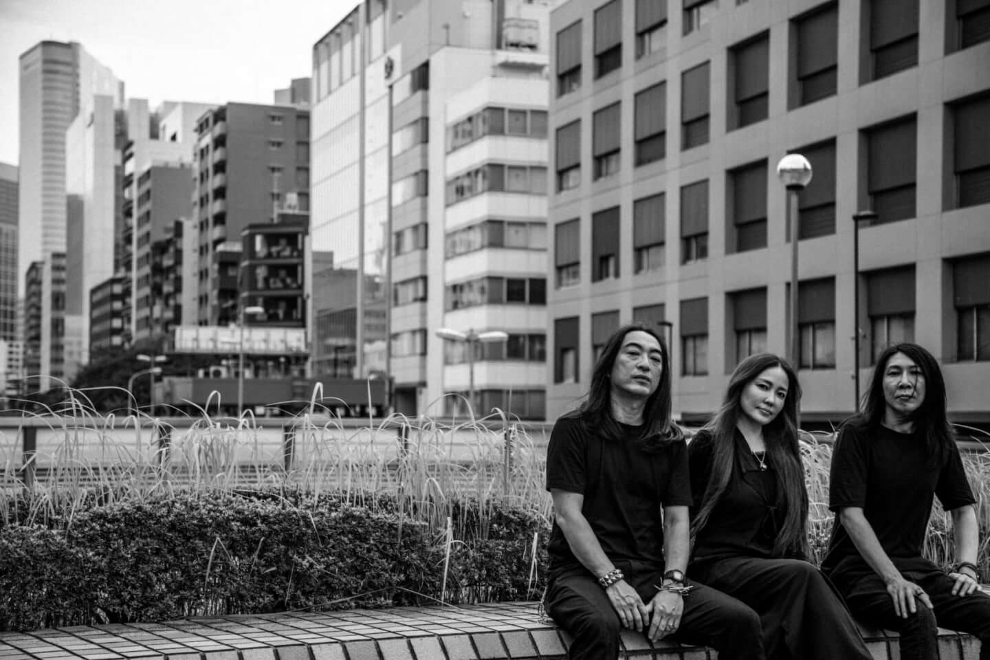 インタビュー｜THE ALEXXが2ndAL『God Bless You』で描いた独特の美学 | Qetic