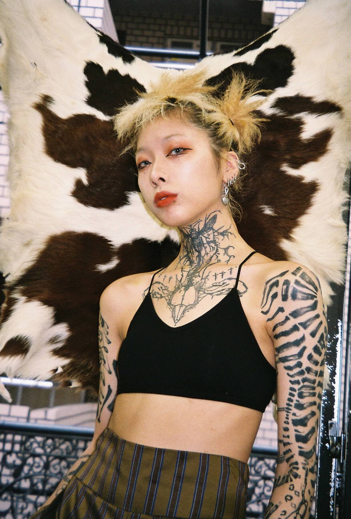 363026 column_yamamoto_ikuta3_18 | PHOTO GALLERY：YAMAMOTO×IKUTA VOL.3｜Two one-dimensional | Qetic