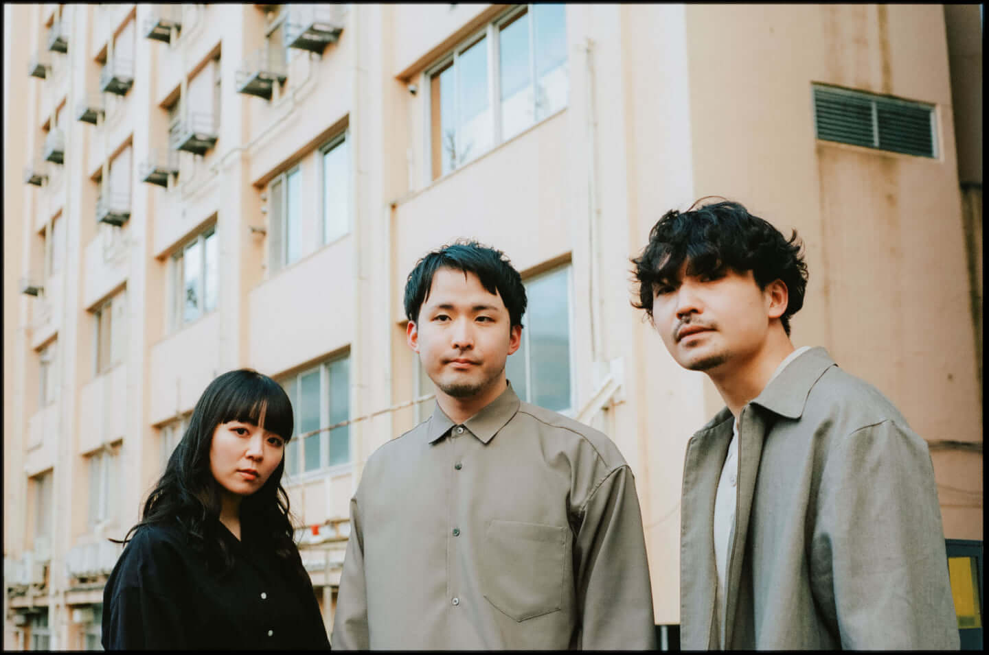 新世代のアーティストmacicoが語る｜互いの役割を生かした“セルフ・マネジメント” | Qetic