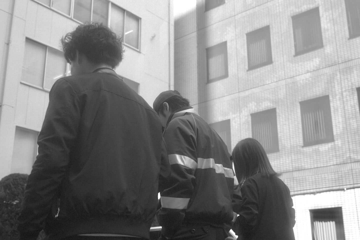 日韓3人組ユニット・DURDN 初インタビュー｜洗練されたEP『306』の制作背景とキャリアの強み | Qetic