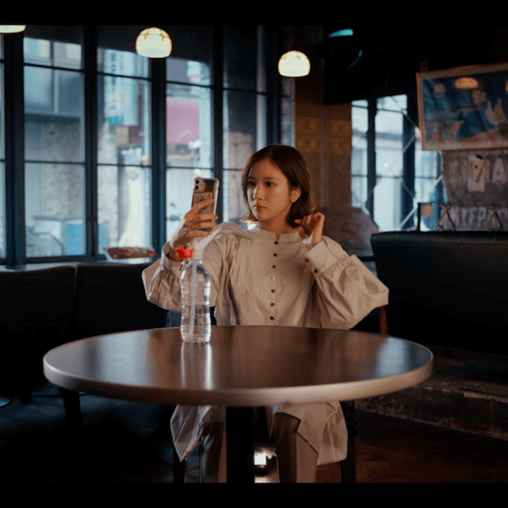 428865 湯木慧 日野祥太 | PHOTO GALLERY：“音楽”と“演劇”が交差する理由──対談：SSW・湯木慧 × 演劇作家・日野祥太 | Qetic