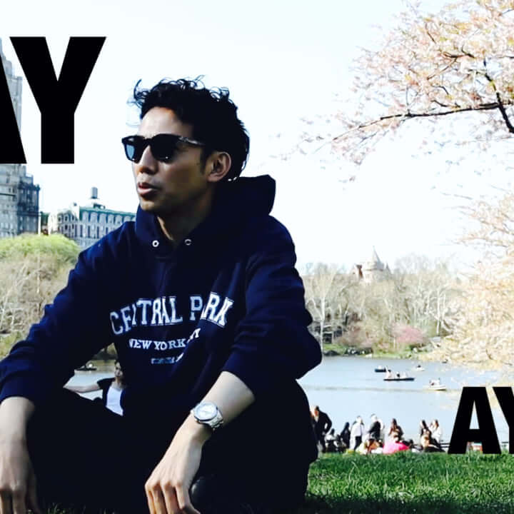 ピース綾部祐二がYouTubeチャンネル『YUJI AYABE from AMERICA』を開設 沈黙の5年間を赤裸々に振り返る | Qetic