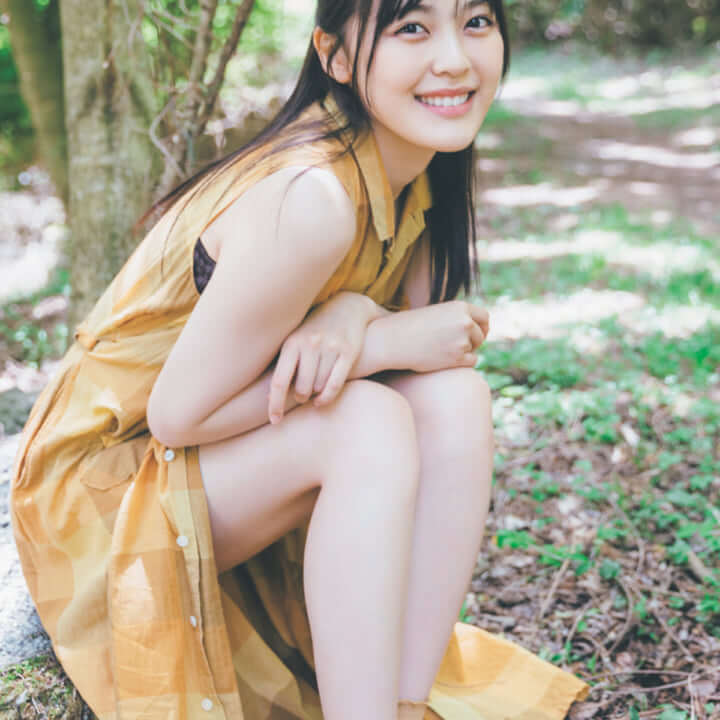 乃木坂46としての活動から2ヶ月で表紙抜擢｜川崎桜が『B.L.T.』でロンググラビア披露 | Qetic