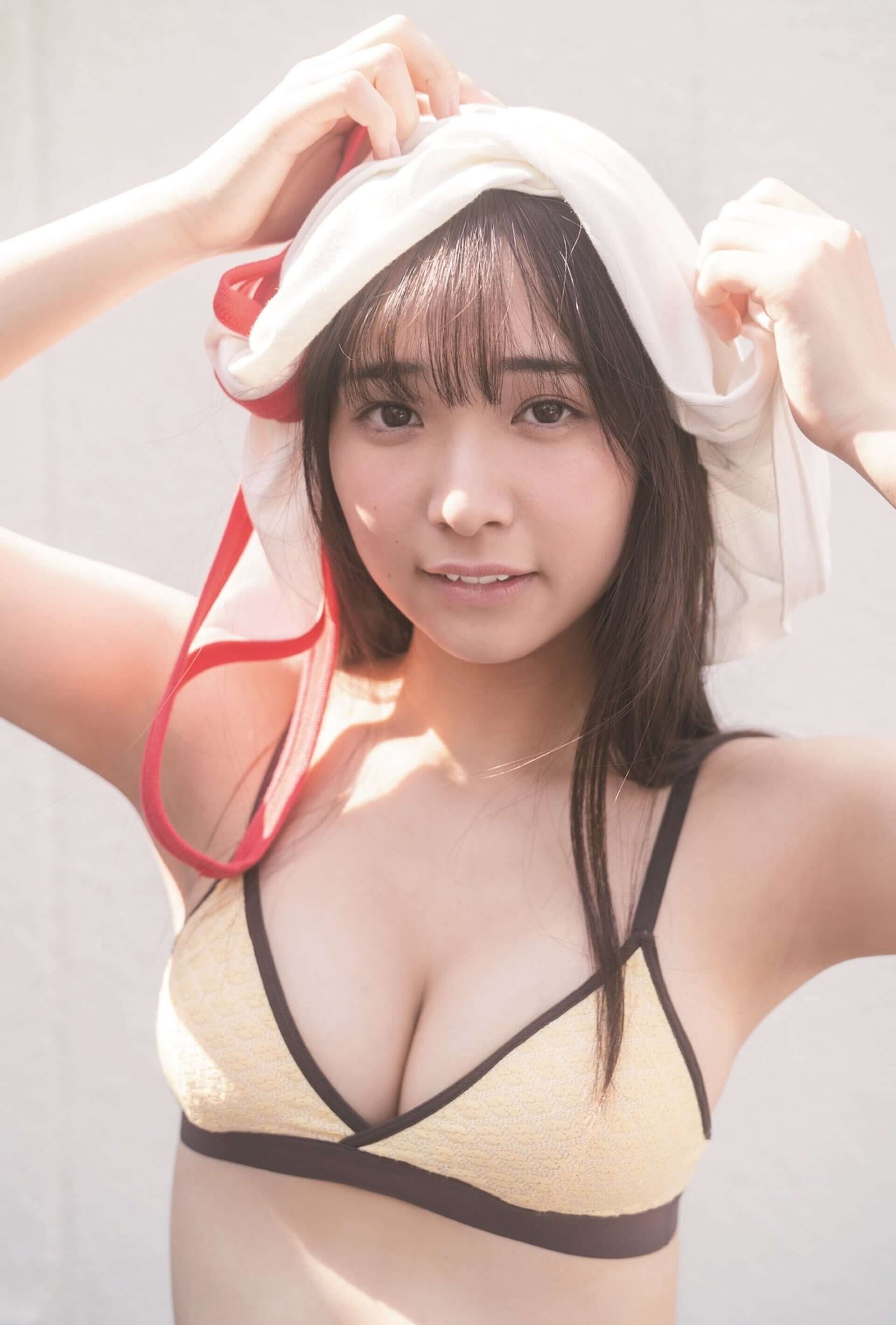 吉田あかり、杉本愛莉鈴ら必見の購入特典も｜『B.L.T.2022年12月号』池田瑛紗が初ソログラビア | Qetic