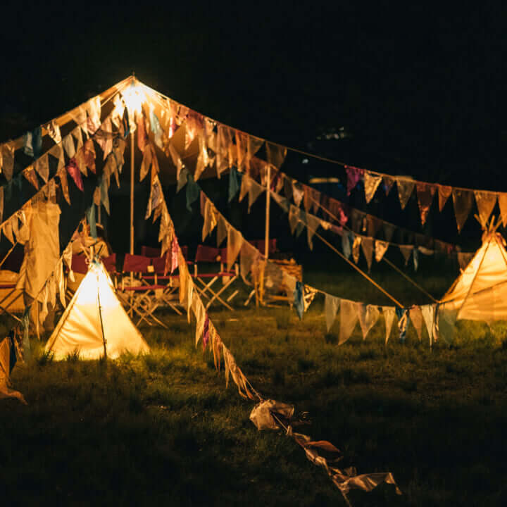 アーティストは完全シークレット、福岡発の野外パーティー＜GGBC＞が提供する不定形なリラクゼーション | Qetic