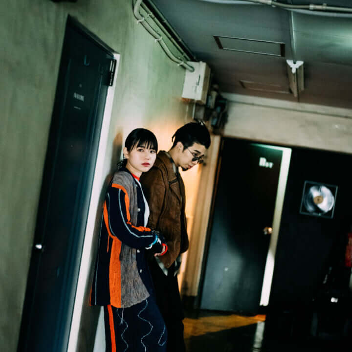 447436 さらさ 新井和輝 King Gnu | PHOTO GALLERY：「音楽」が常に「自分の戻る場所」──対談：さらさ × 新井和輝（King Gnu） | Qetic