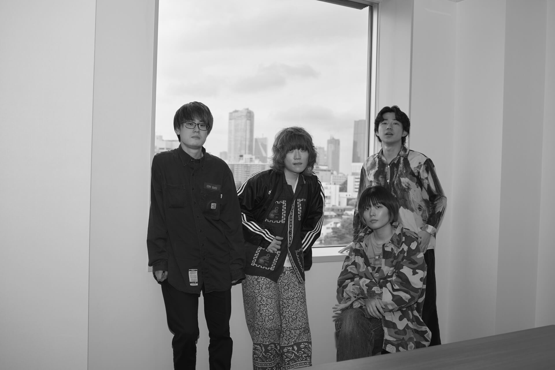 450258 um-hum | PHOTO GALLERY：「どんな音楽かをあえて言葉で説明するなら、宇宙人っぽい感じ」──um-hum ...