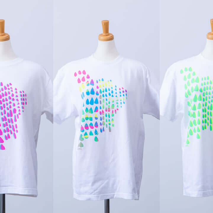 日東電化工業と障害者就労継続支援B型事業所・PICFAによるECサイトの開設1周年を記念した限定Tシャツが登場｜アーティスト自らの手で1点1点手刷りした限定品 | Qetic